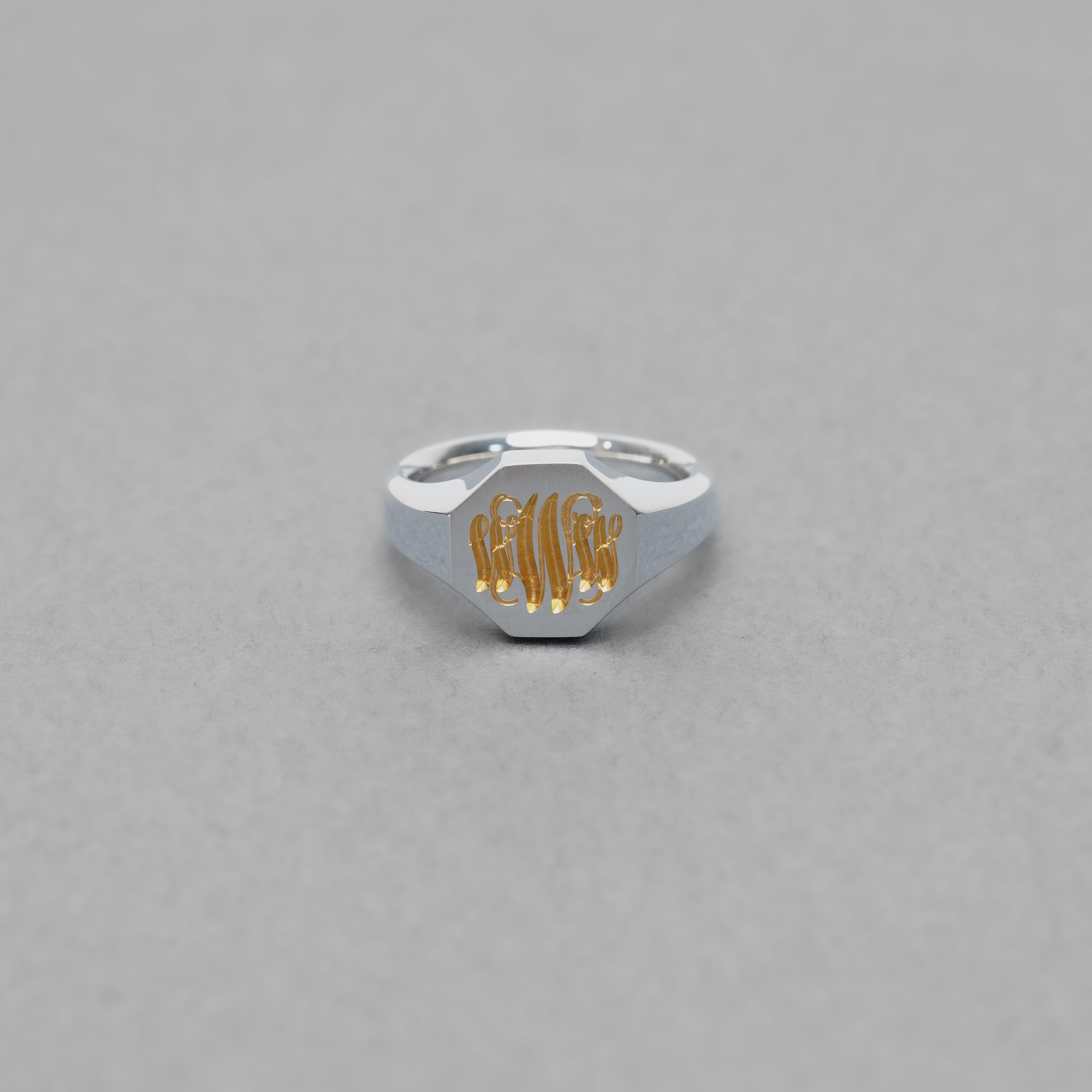 Monogram 【 W 】 – ANTICHORD Official